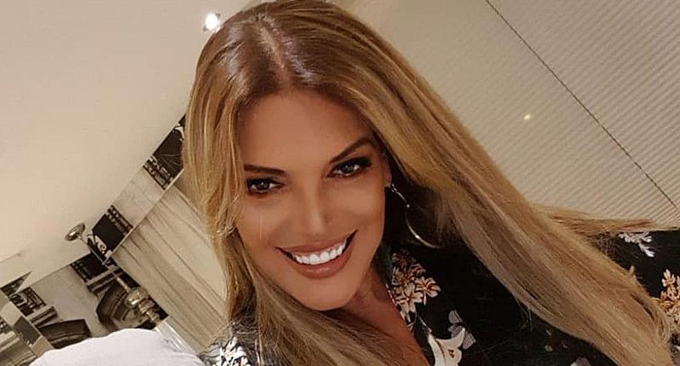 Jessica Newton lució fabulosa con hermoso vestido en matrimonio de ...