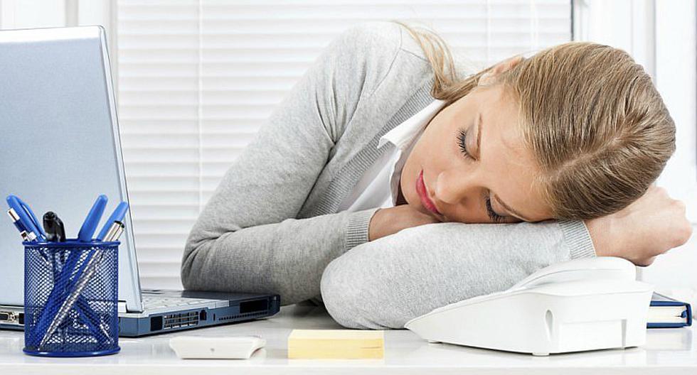 ¿Es malo tener una siesta en el trabajo? Esto dicen los expertos ...