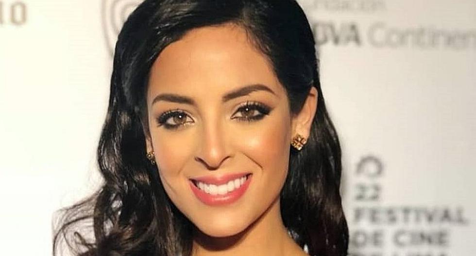 ¿Un indirecta? Andrea Luna posa en vestido de boda en sus redes ...