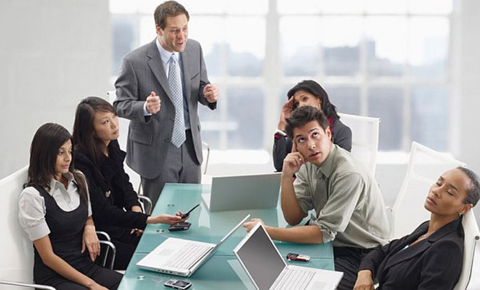 Guía básica para sobrevivir en un ambiente hostil de trabajo | Mujer | Ojo