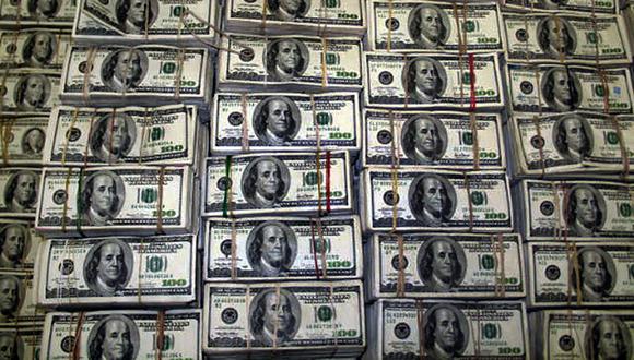 Colombia: Encuentran 24 millones de dólares en auto abandonado ...