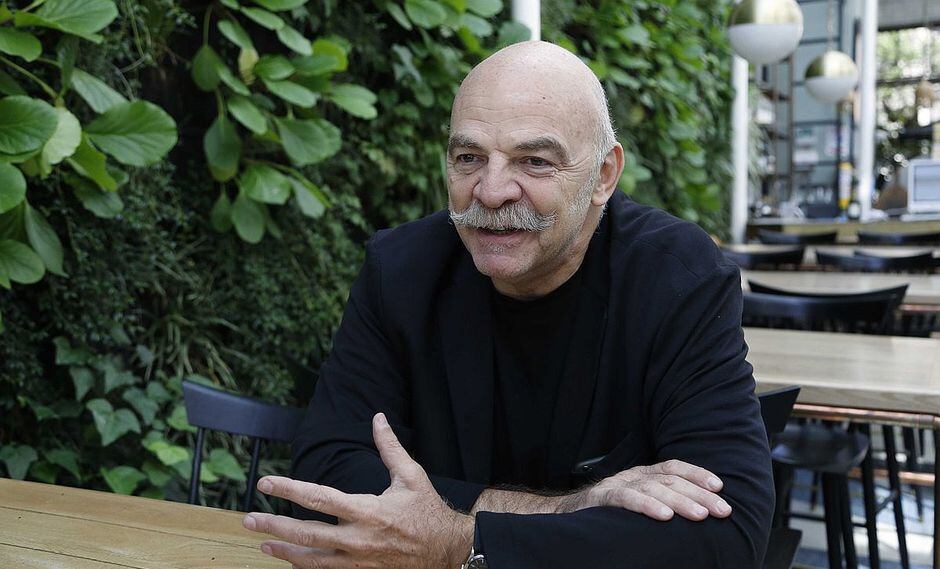 Martín Caparrós: Periodismo es contarle a mucha gente lo que no quiere ...