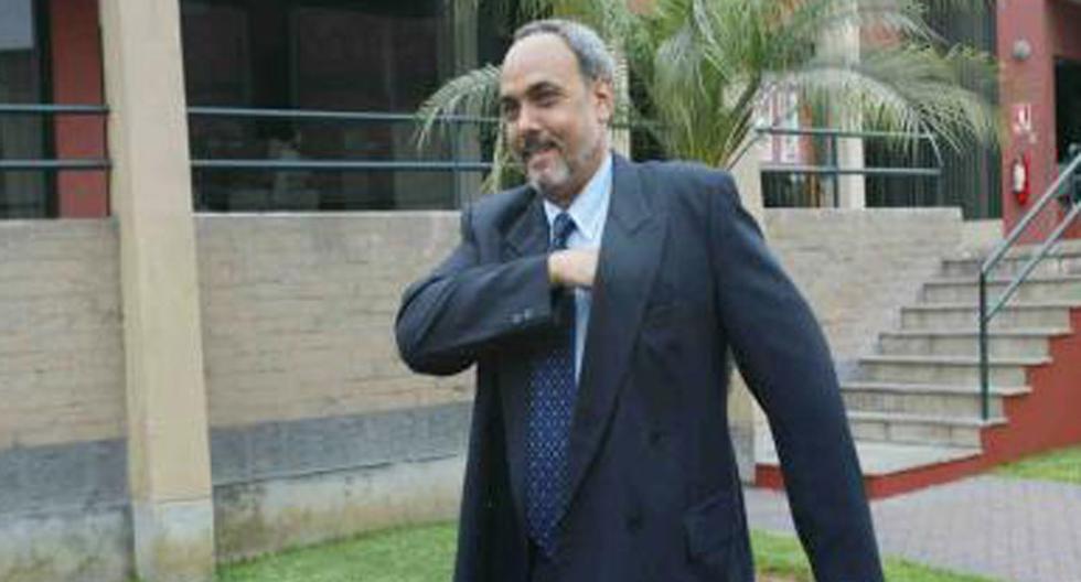 Increíble Manuel Burga sigue por cuatro años más como Presidente de la ...