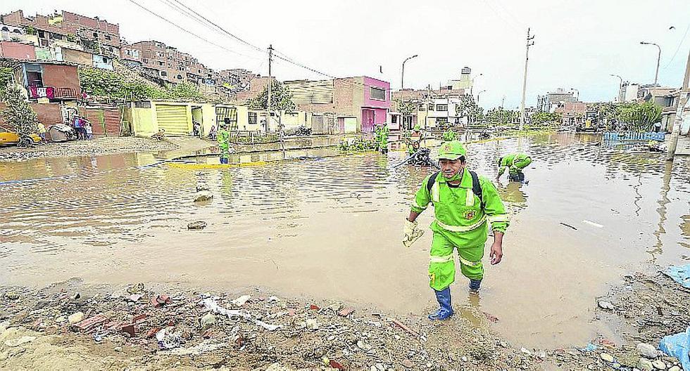 Río Surco se desborda e inunda 50 viviendas | CIUDAD | OJO