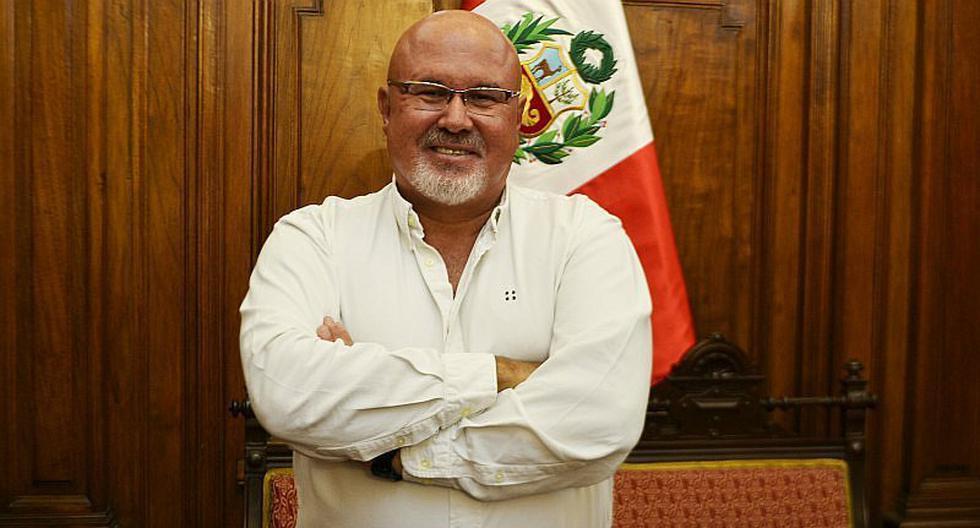 Carlos Bruce confiesa que padece de cáncer de piel | MUJER | OJO